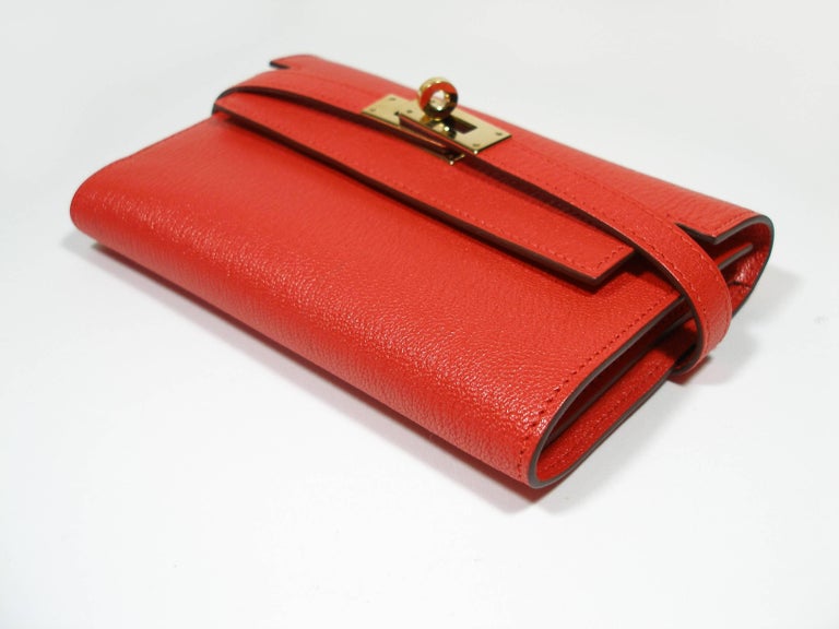 Hermès Kelly Compact Wallet Chevre Mysore Leather Rouge Tomate / BN at ...