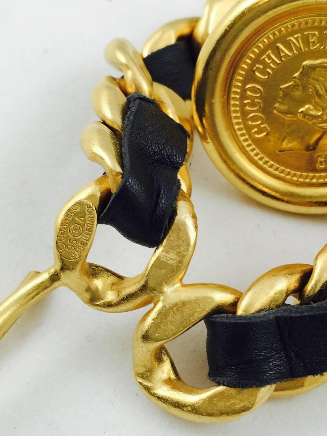 1990s Chanel Chain Belt With Interwoven Leather For Sale at 1stdibs