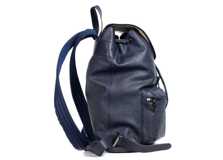 Longchamp Men's Solid Midnight Blue Leather Medium 3D Backpack For Sale ...