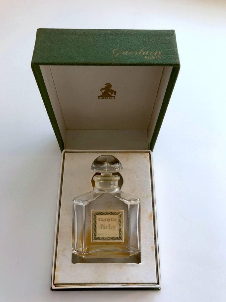 Guerlain Jicky Bouchon Quadrilobe Perfume Bottle, 1960s at 1stDibs ...