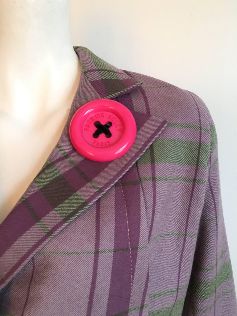 Patrick Kelly Paris White and Pink Button Pins. For Sale at 1stDibs