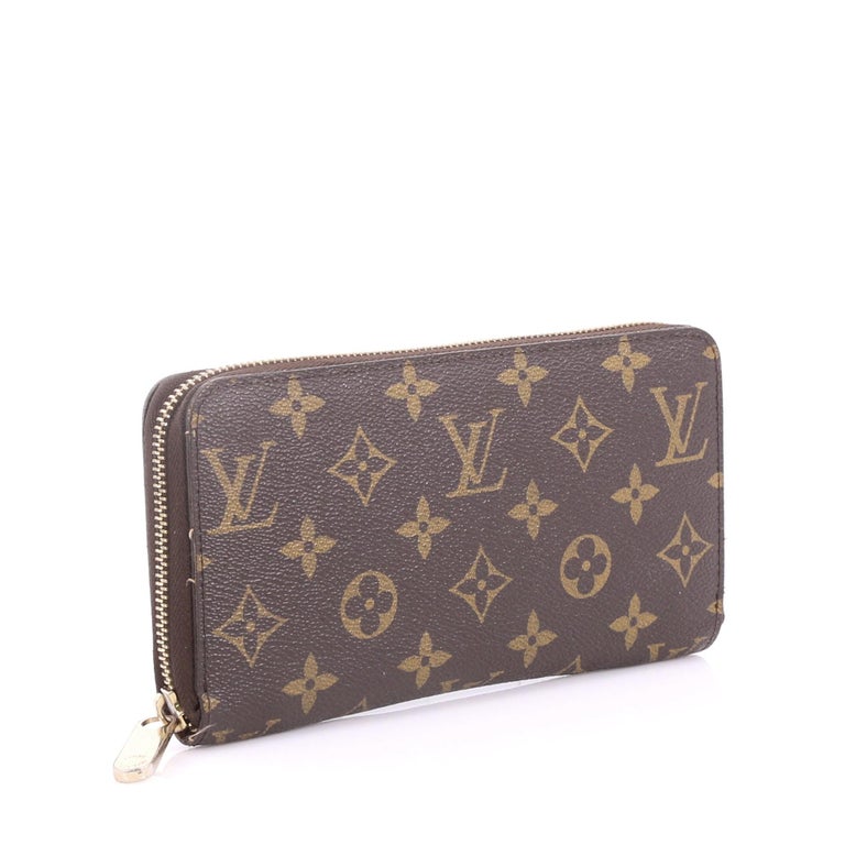 Louis Vuitton Zippy Wallet Monogram Canvas at 1stDibs