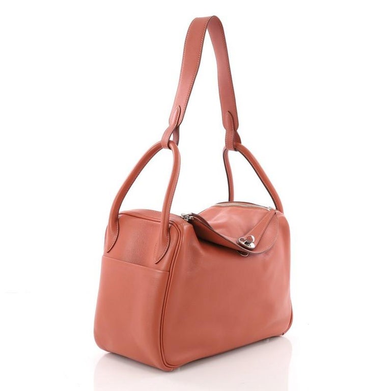 Hermes Lindy Handbag Swift 26 at 1stDibs | lindy 26 swift