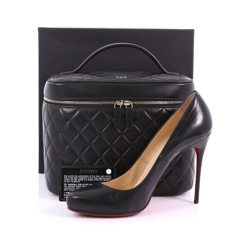 Chanel Cosmetic Case Quilted Lambskin Medium at 1stDibs | chanel ...