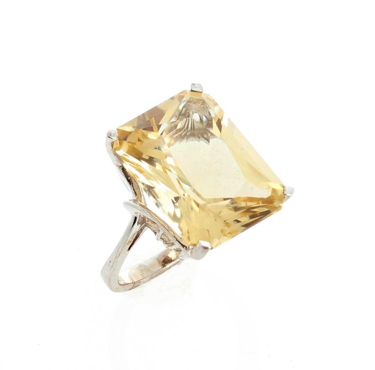 Unique 21 Carat Yellow Labradorite Sterling Silver Ring For Sale at 1stdibs