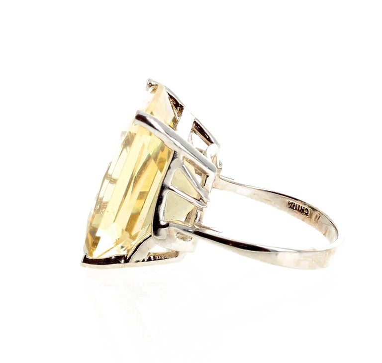 Unique 21 Carat Yellow Labradorite Sterling Silver Ring For Sale at 1stdibs