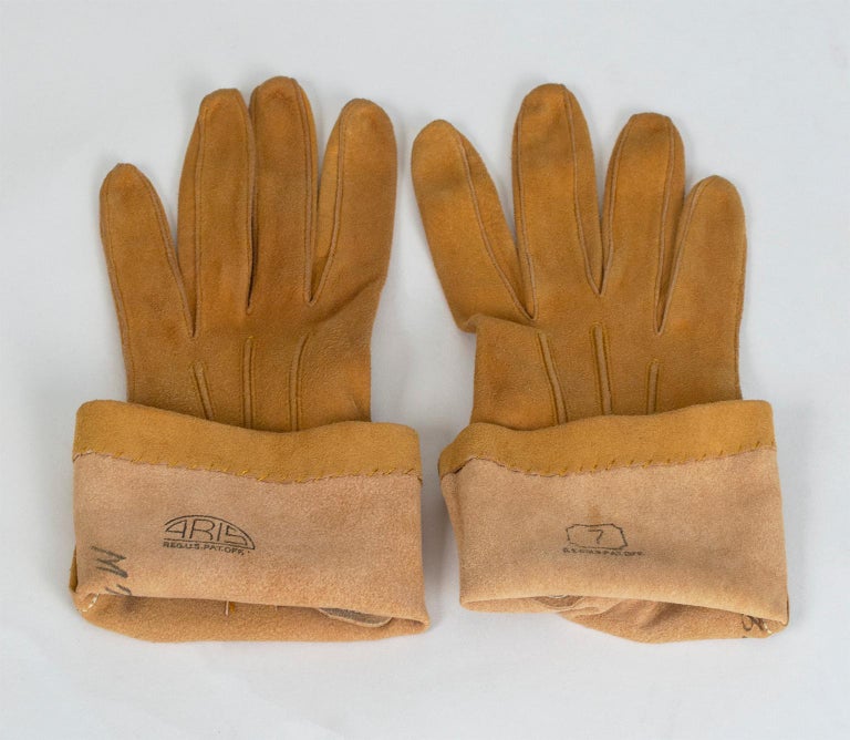 Saddle Tan Suede Three-Point Flared Gauntlet Forearm Gloves, France - S ...