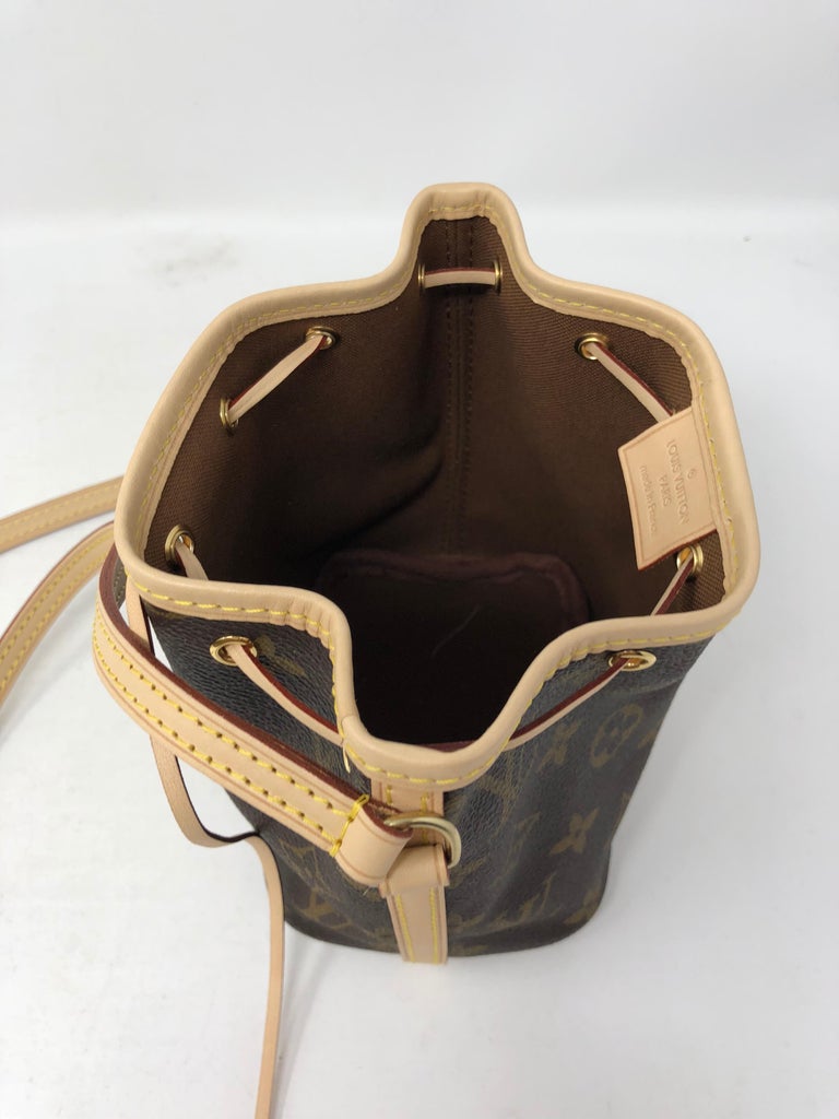 Louis Vuitton Monogram Mini Noe Crossbody Bag at 1stDibs | louis ...