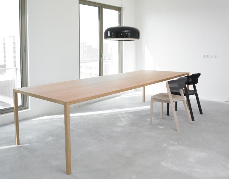 Arco Slim+ Dining Table in Oak with White Top For Sale at 1stDibs