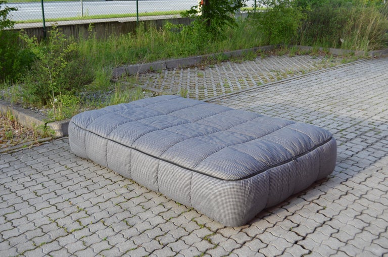 Arflex Cini Boeri Model Strips Bed Daybed For Sale at 1stDibs