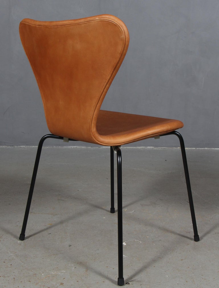 Arne Jacobsen Dining Chair For Sale at 1stDibs
