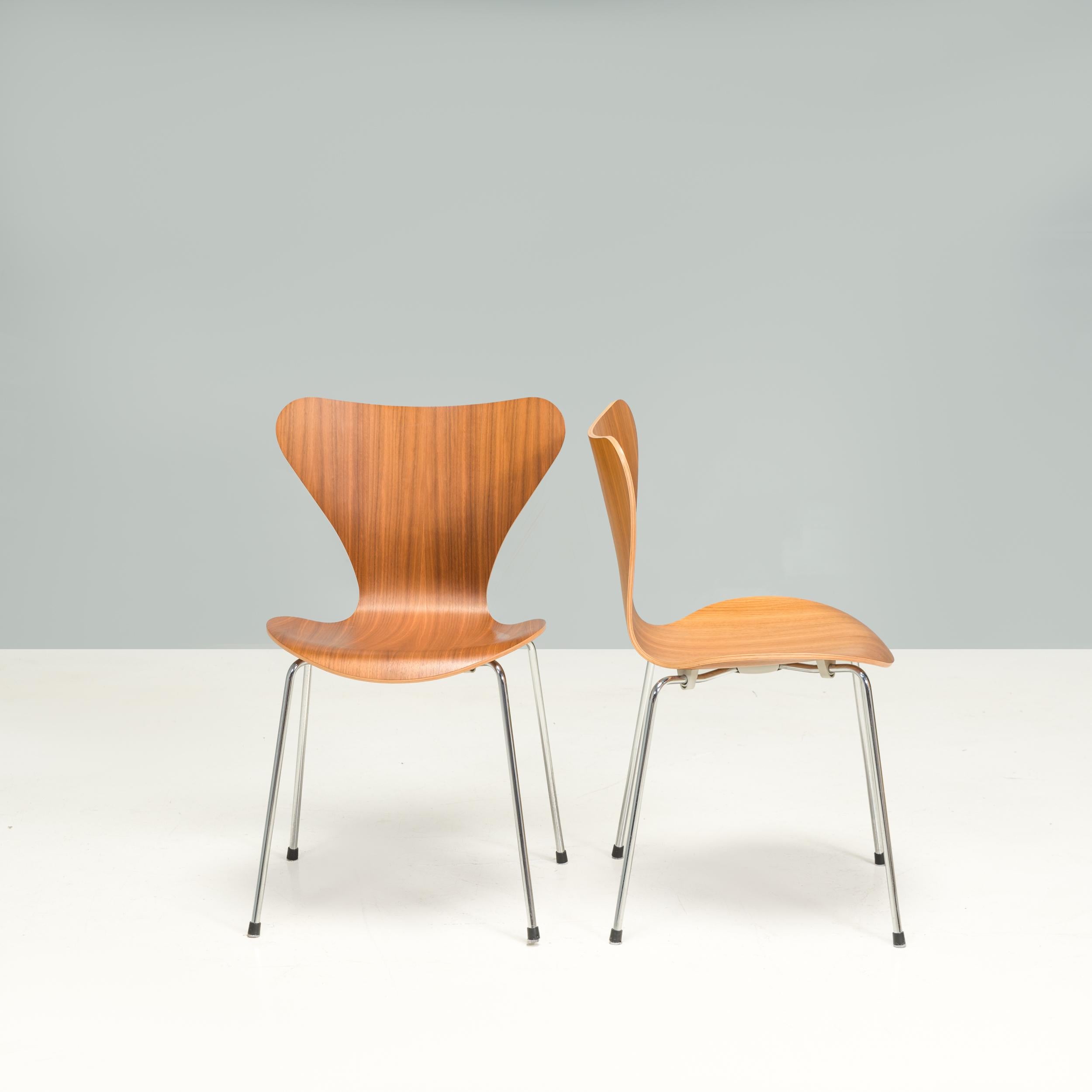 Arne Jacobsen for Fritz Hansen Walnut and Leather Series 7 Dining ...