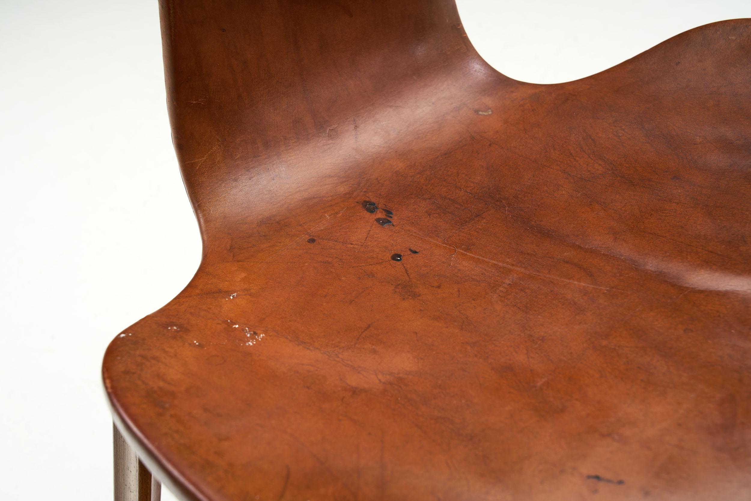 Arne Jacobsen “Grand Prix” Chairs for Fritz Hansen, Denmark 1950s For ...