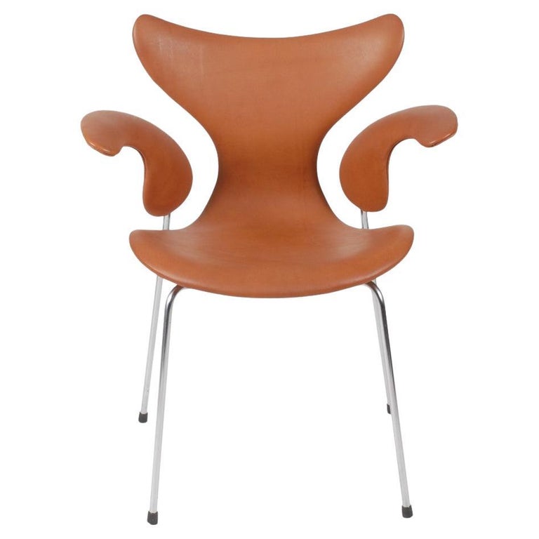 Arne Jacobsen Lily armchair, 3208 newly upholstered with cognac aniline ...
