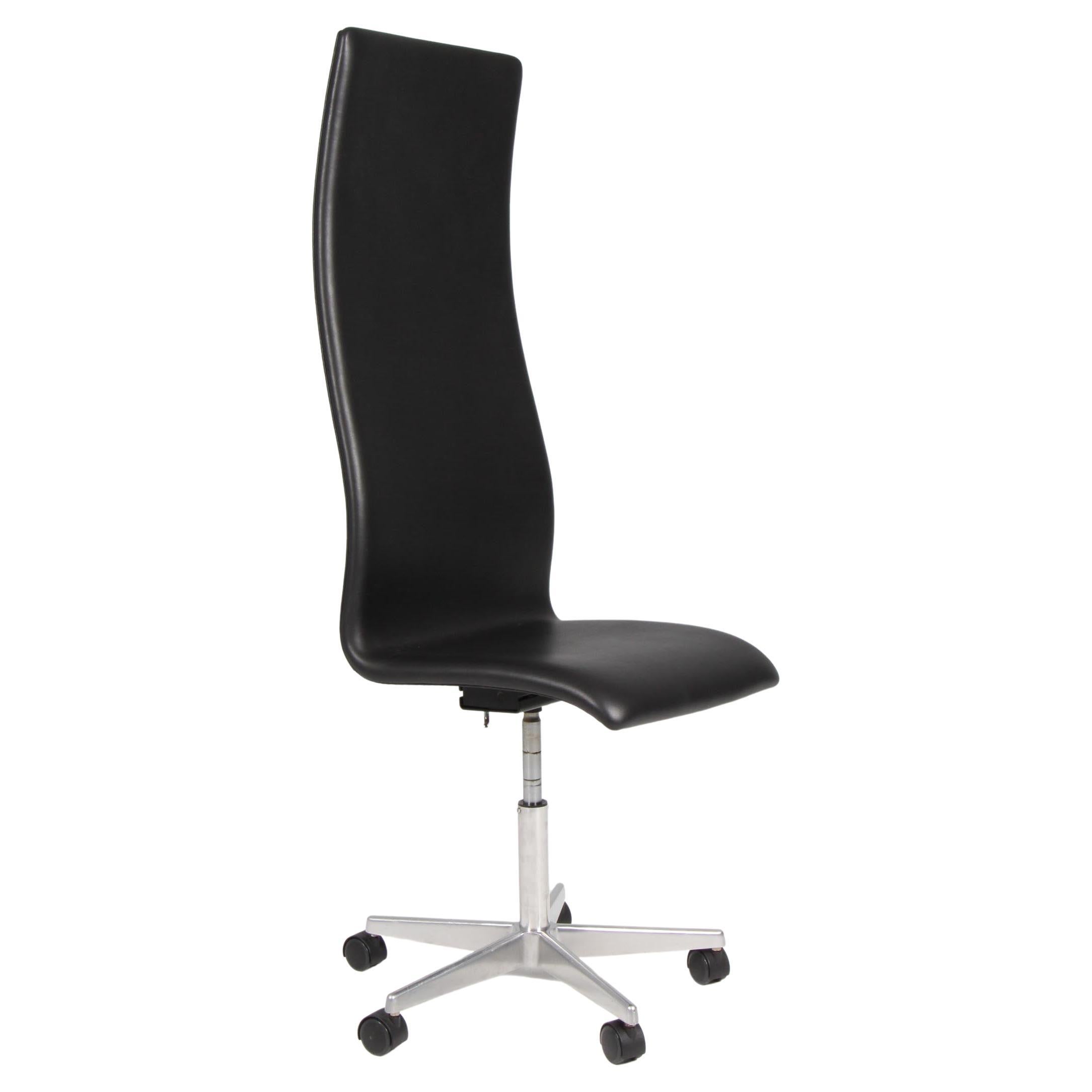 Arne Jacobsen Oxford Chair For Sale at 1stDibs