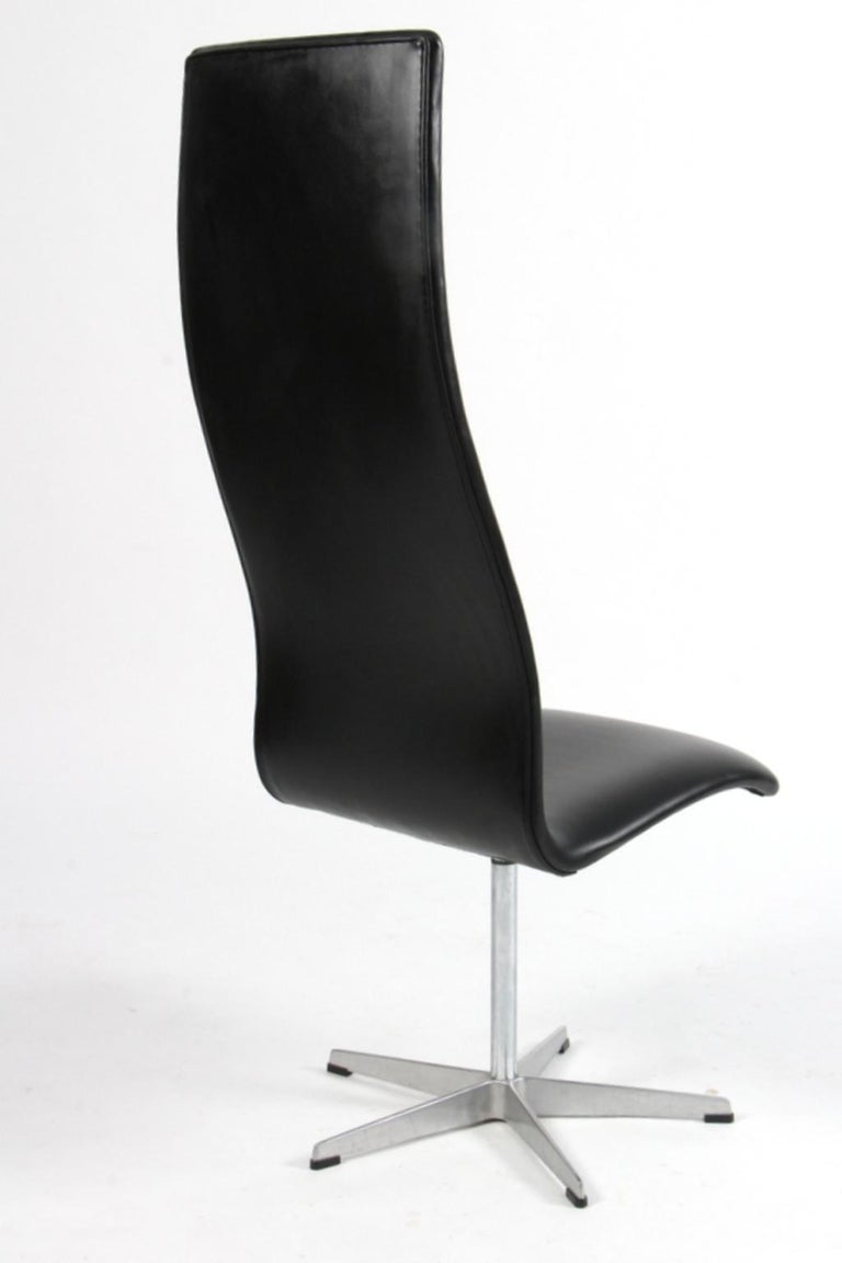 Arne Jacobsen Oxford Chair at 1stDibs