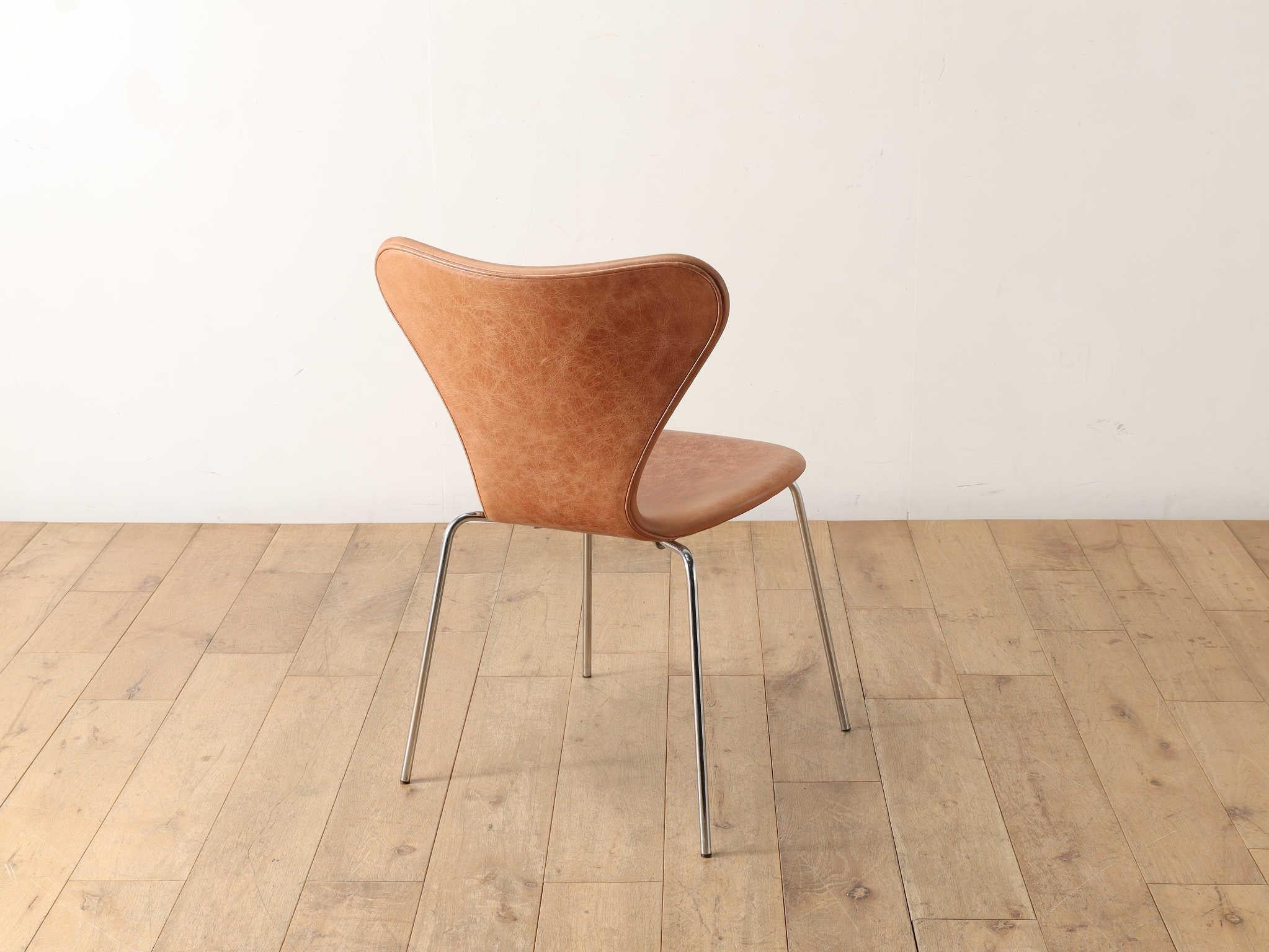 Arne Jacobsen Seven Chair Leather FH3107 For Sale at 1stDibs