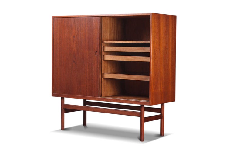 Arne Vodder High Cupboard in Teak For Sale at 1stDibs