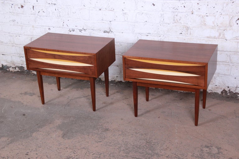 Arne Vodder Style Mid-Century Modern Walnut Nightstands, Pair at 1stDibs