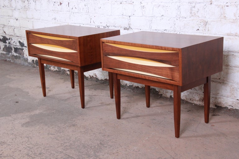 Arne Vodder Style Mid-Century Modern Walnut Nightstands, Pair at 1stDibs