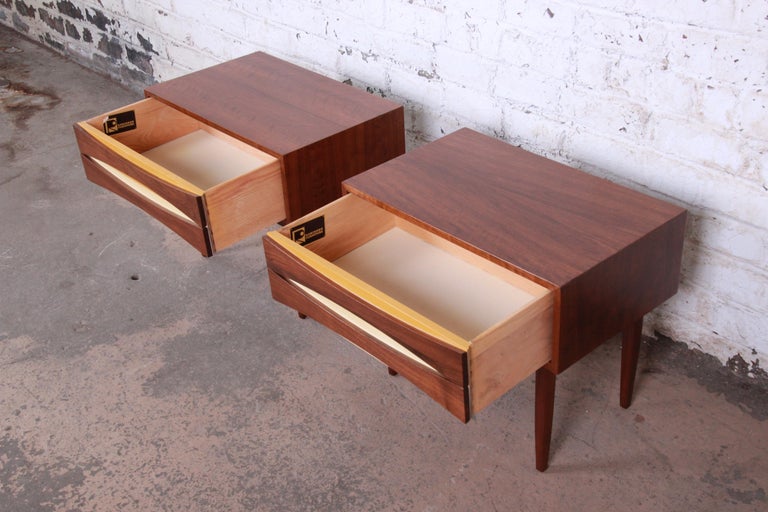 Arne Vodder Style Mid-Century Modern Walnut Nightstands, Pair at 1stDibs