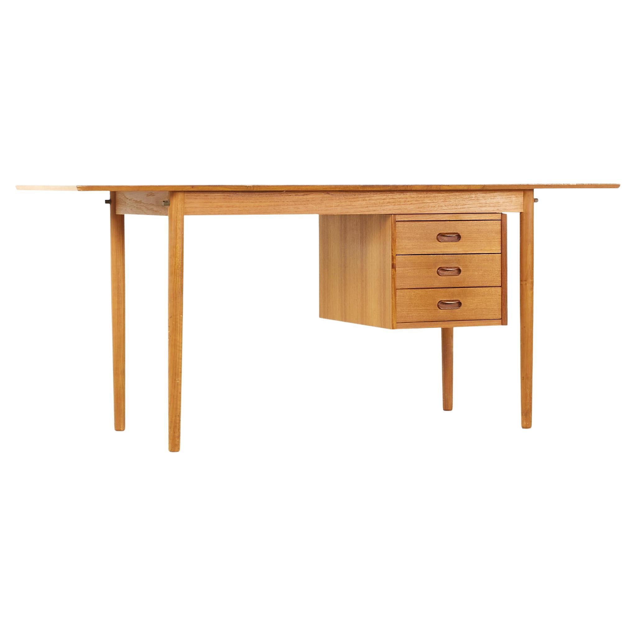 Arne Vodder Desk at 1stDibs