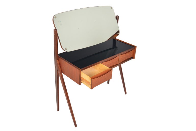 Arne Vodder Teak V-Legged Vanity For Sale at 1stDibs