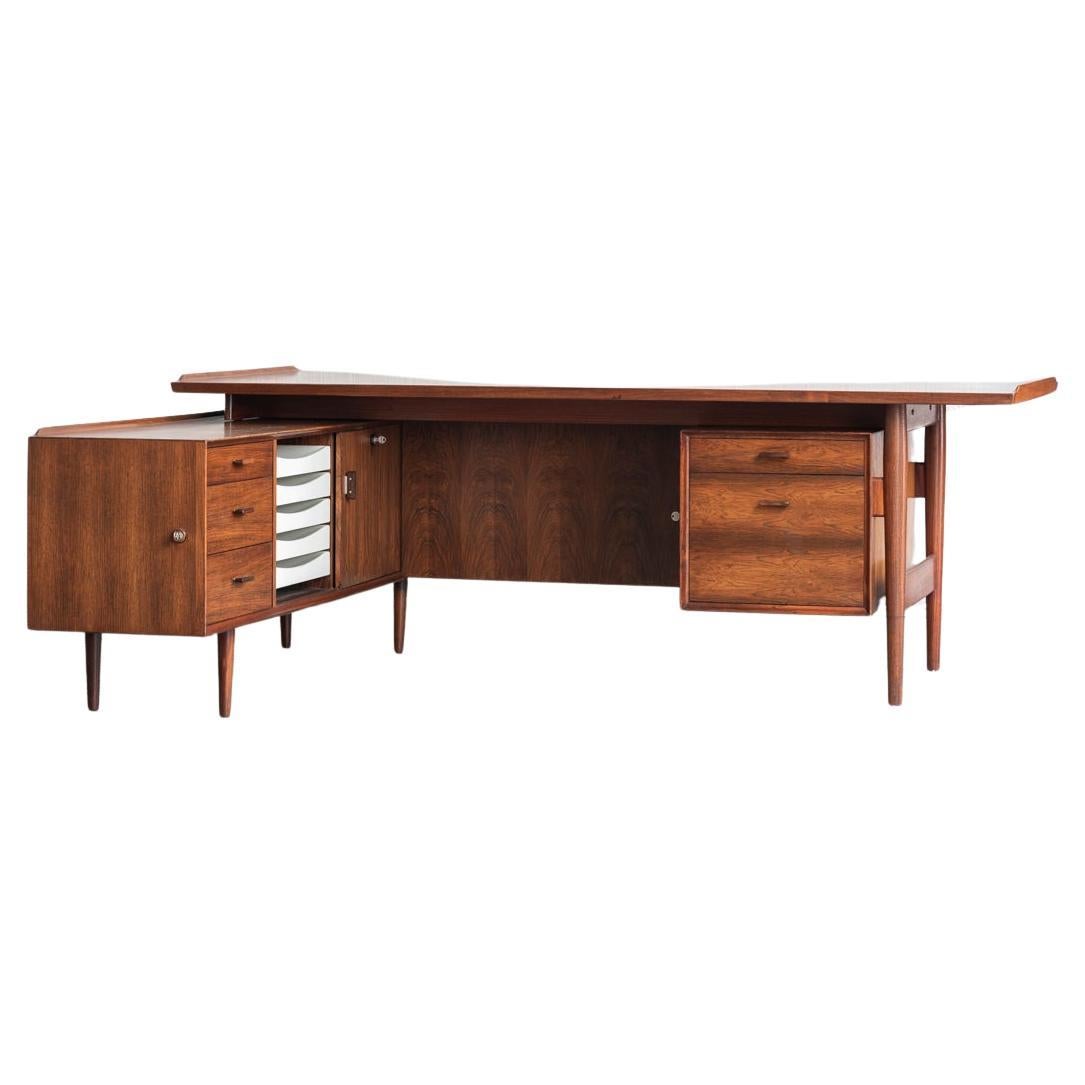 Arne Vodder L-shaped Executive Desk in Rosewood for Sibast, Denmark ...