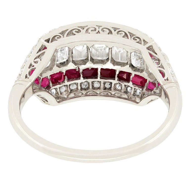 Art Deco 1.40 Carat Diamond and Ruby Seven Stone Ring, circa 1930s For Sale at 1stDibs