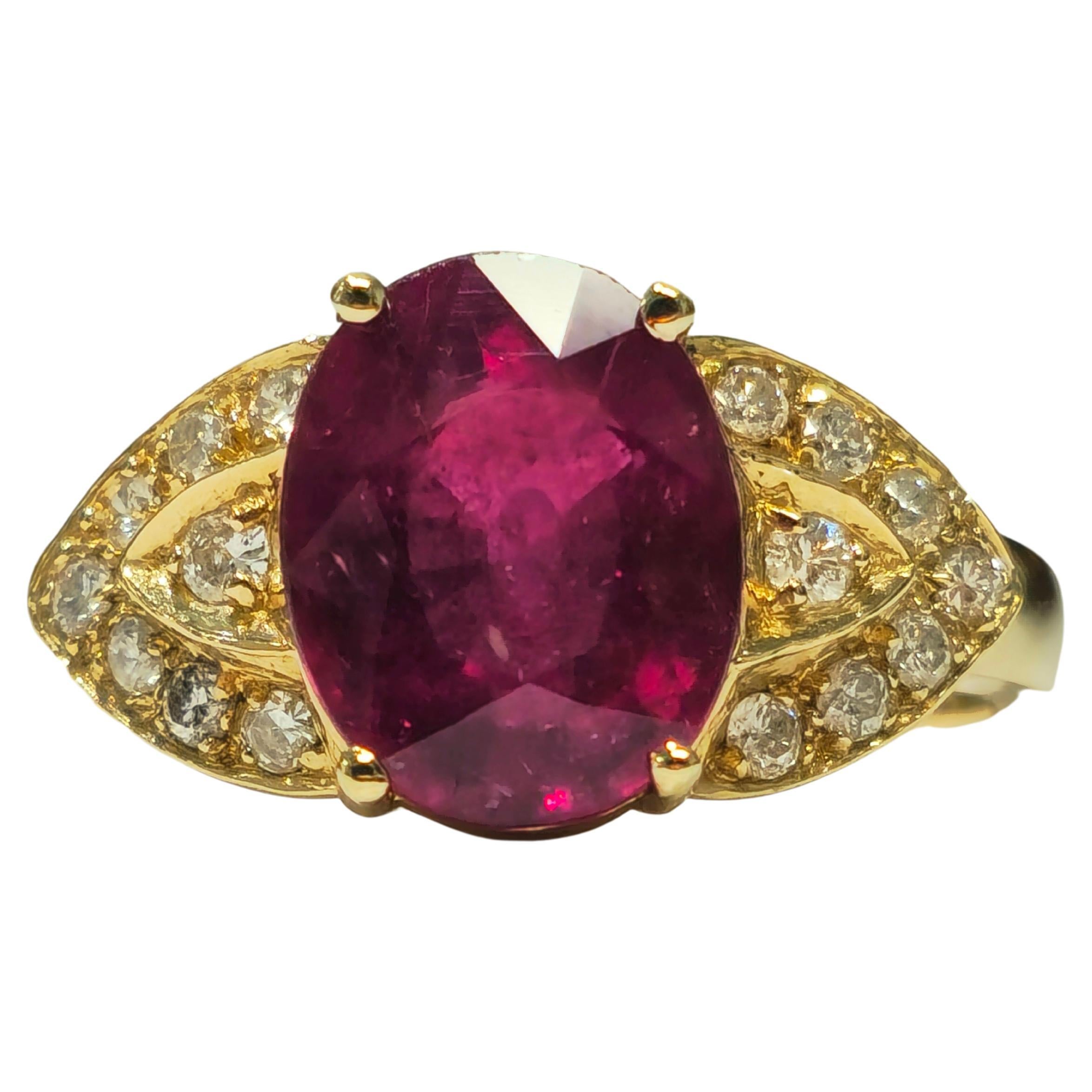 4.50 Carat Ruby with One Carat White Brilliant Diamond For Sale at ...