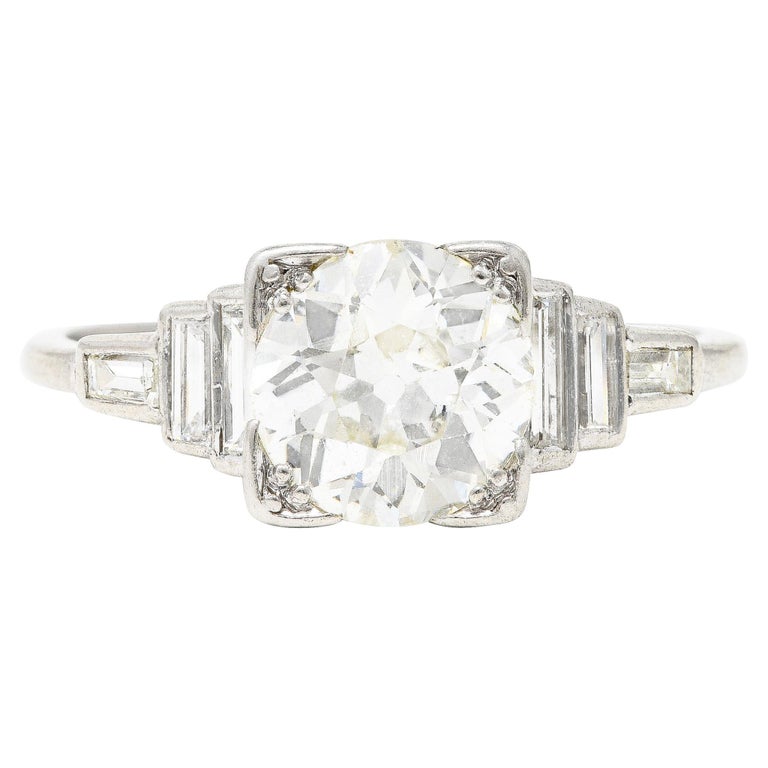 Verlobungsring aus Platin mit 1,74 Karat Diamant im alten Minenschliff ...