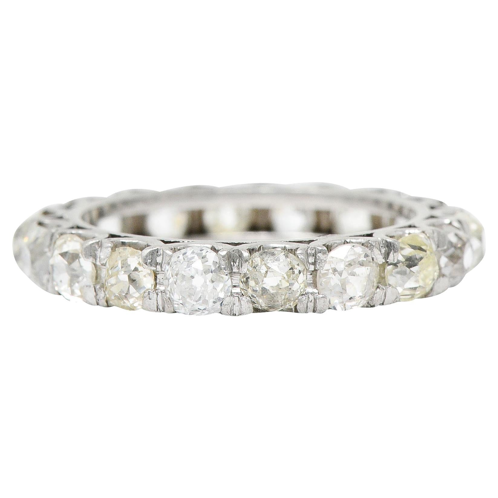 Art-Deco Style 1.57 Carat Diamond Eternity Band Ring For Sale at 1stDibs