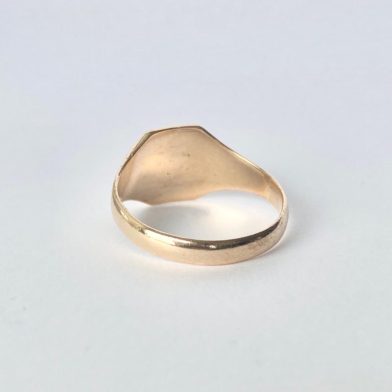Art Deco 9 Carat Gold Signet Ring For Sale at 1stDibs