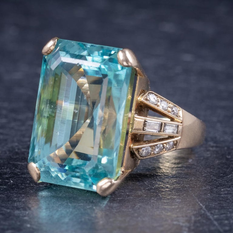 Art Deco Aquamarine 18 Carat Gold 28 Carat Aqua Ring For Sale at ...