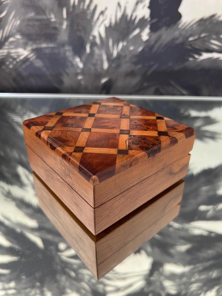Art Deco Burled Wood Trinket Box with Geometric Marquetry For Sale at ...