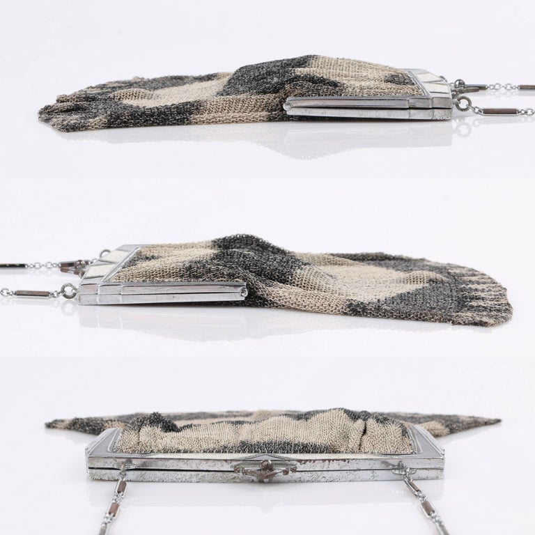 ART DECO c.1920's Gray Chevron Metal Mesh Enamel Frame Top Flapper ...