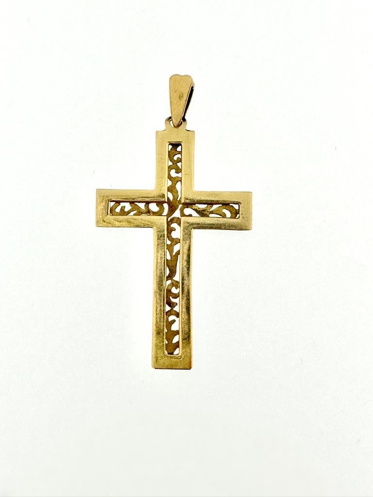 Art Deco Cross in 18kt Yellow Gold Openwork Decorated For Sale at 1stDibs