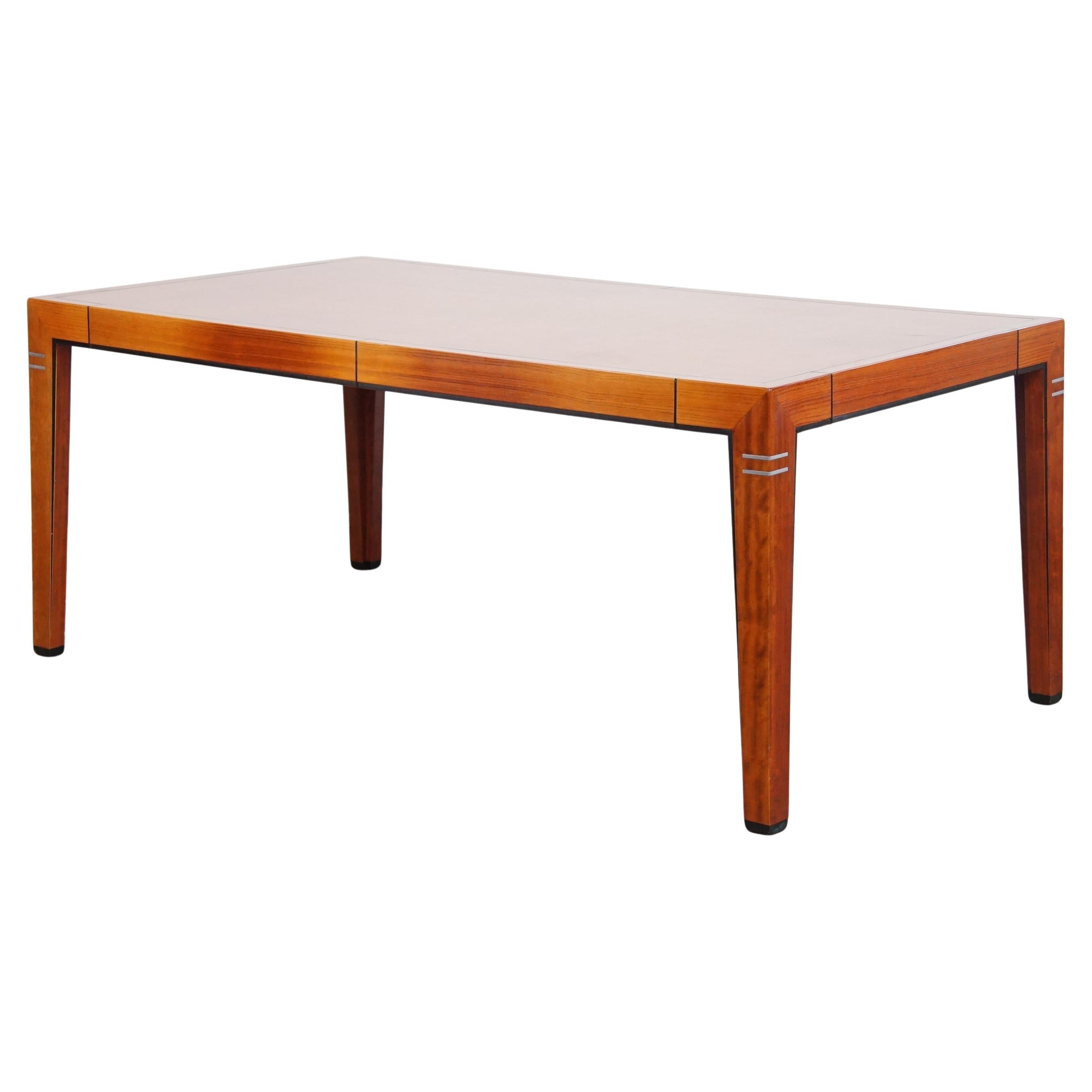 Round 4-person Schuitema Art Deco design dining table from the ...