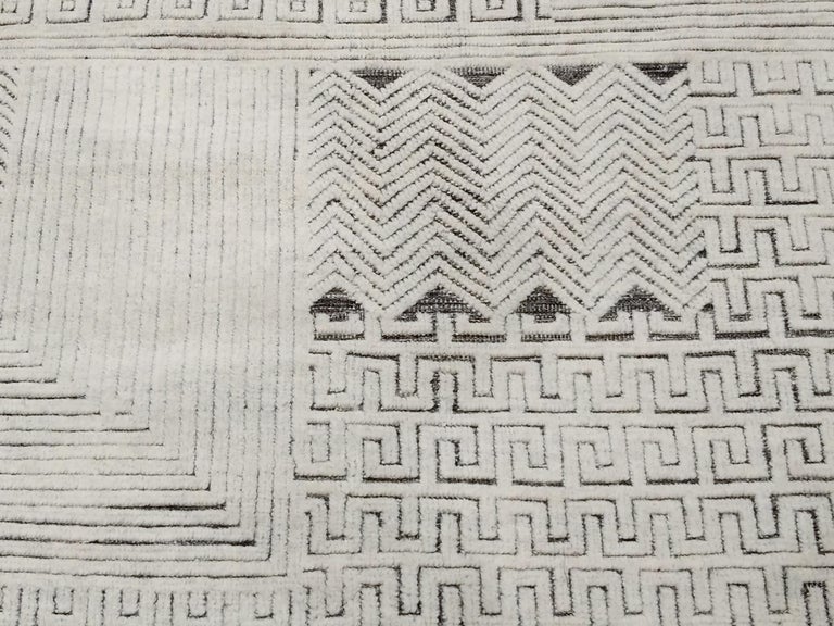 Art Deco Design Ivory/Graphite Textured Wool Ivan Rug For Sale at 1stDibs