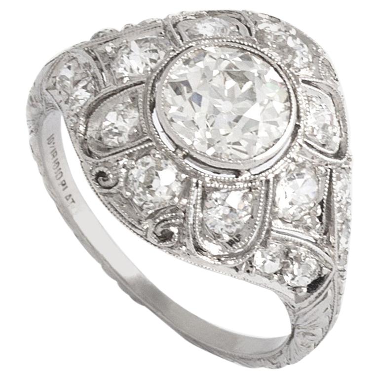 Elegant Deco Diamond Ring For Sale at 1stDibs