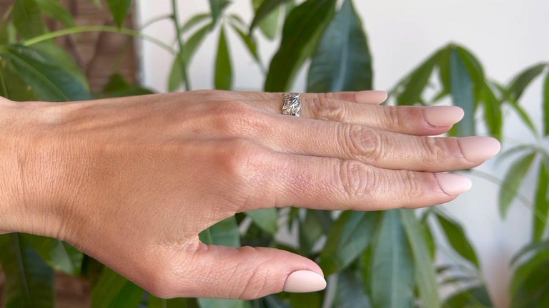 Art Deco Diamond Platinum Swirl Band Ring For Sale at 1stDibs