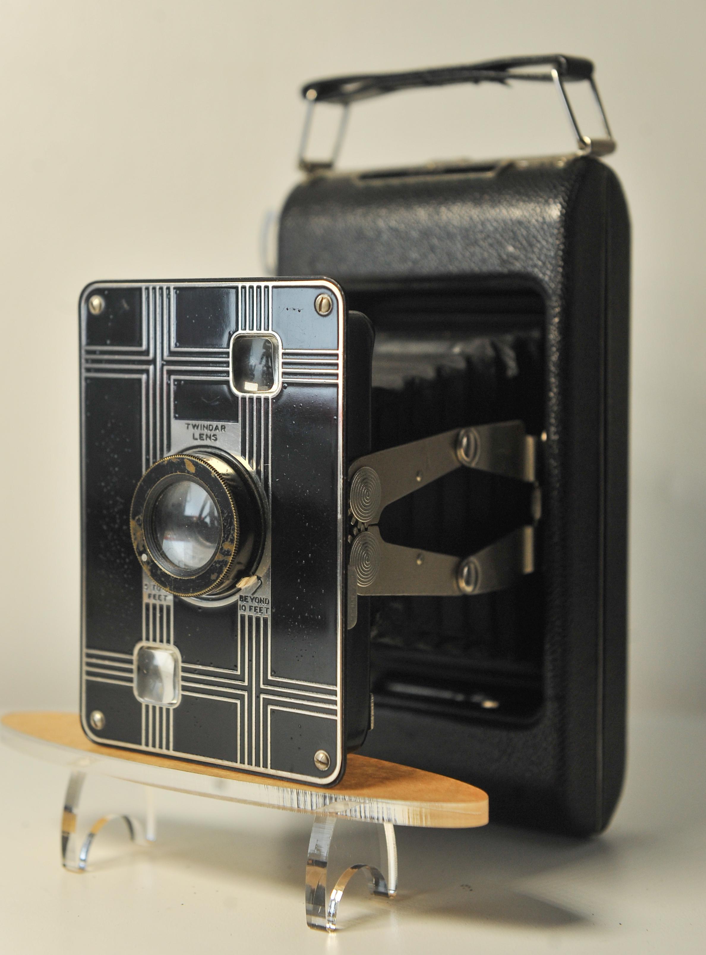 Art Deco Eastman Kodak Jiffy Kodak Six-20 Strut Folding Camera ...