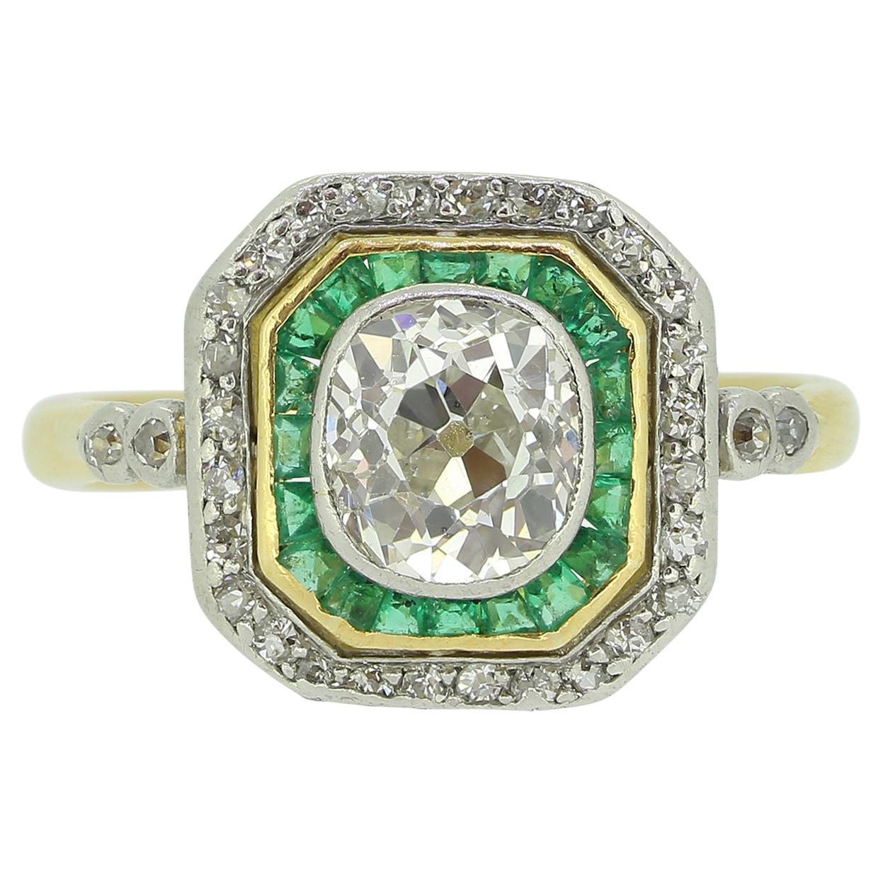 Art Deco Emerald and Diamond Cluster Ring For Sale at 1stDibs