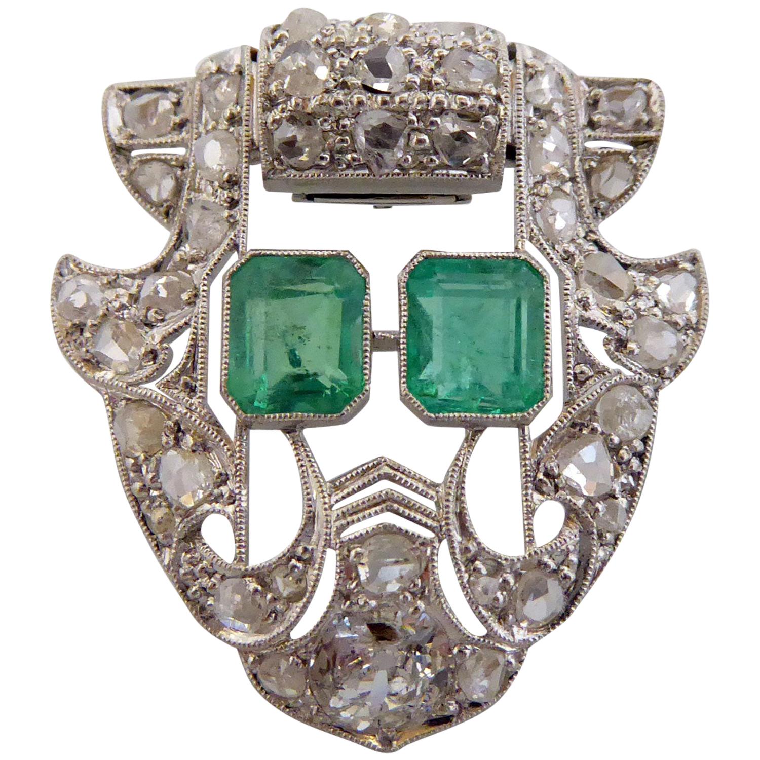 Art Deco Pin For Sale at 1stDibs