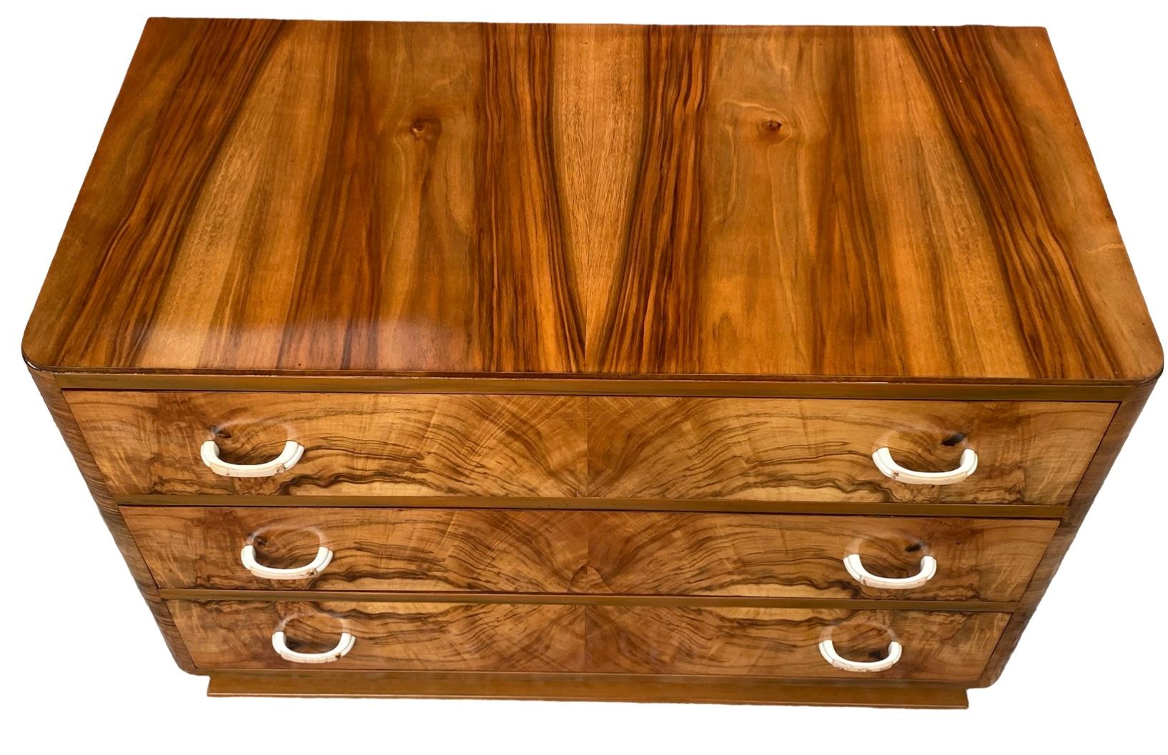 Art Deco Figured Walnut 3 Drawer Chest of Drawers For Sale at 1stDibs