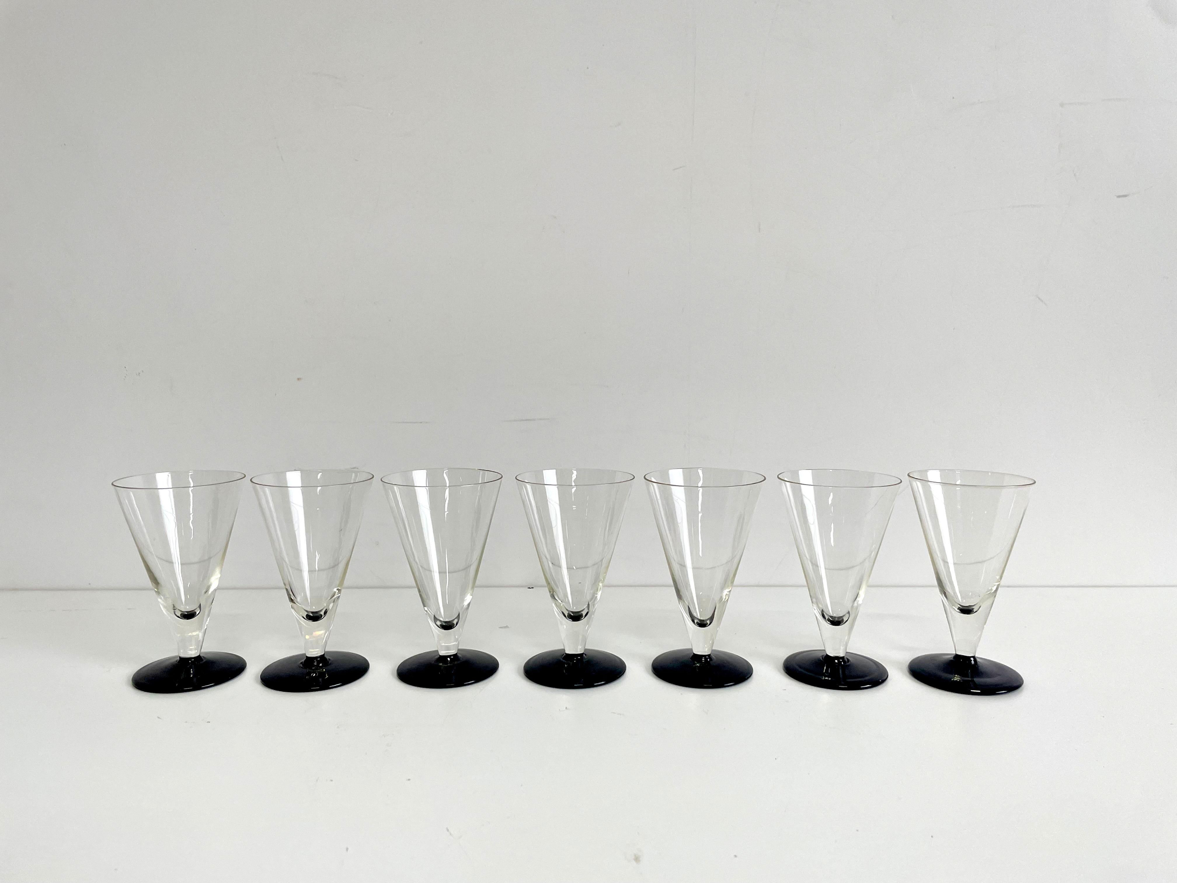 Art Deco Fluted Aperitif Drinking Glasses, Set of 7 For Sale at 1stDibs