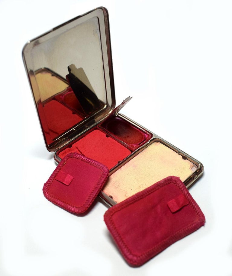 Art Deco Geometric Ladies Powder Compact Du Barry at 1stDibs