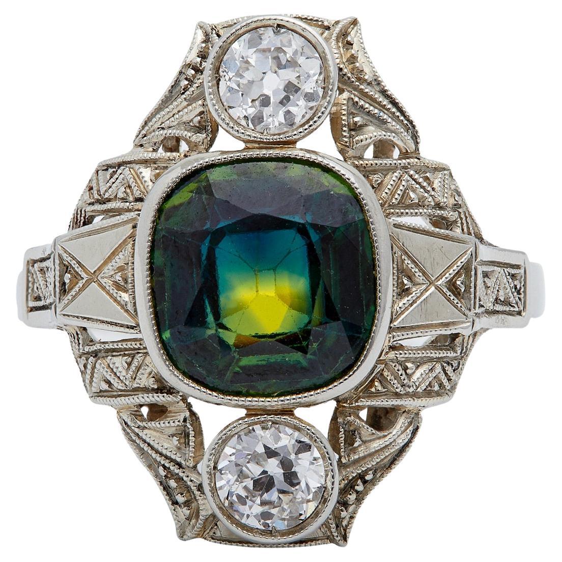 Art Deco Green Sapphire and Diamond 18k White Gold Ring For Sale at 1stDibs