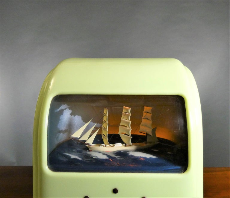 Art Deco Green Vitascope Electric Clock For Sale at 1stDibs