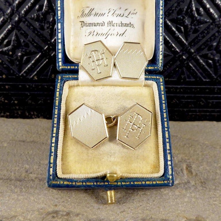 Art Deco Initialled P Hexagonal Cufflinks in 9ct Yellow Gold at 1stDibs
